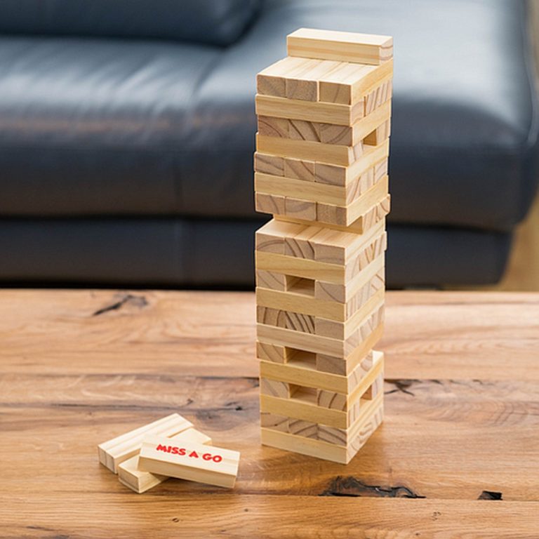 Toyrific Classic Stack and Fall Wooden Garden Game